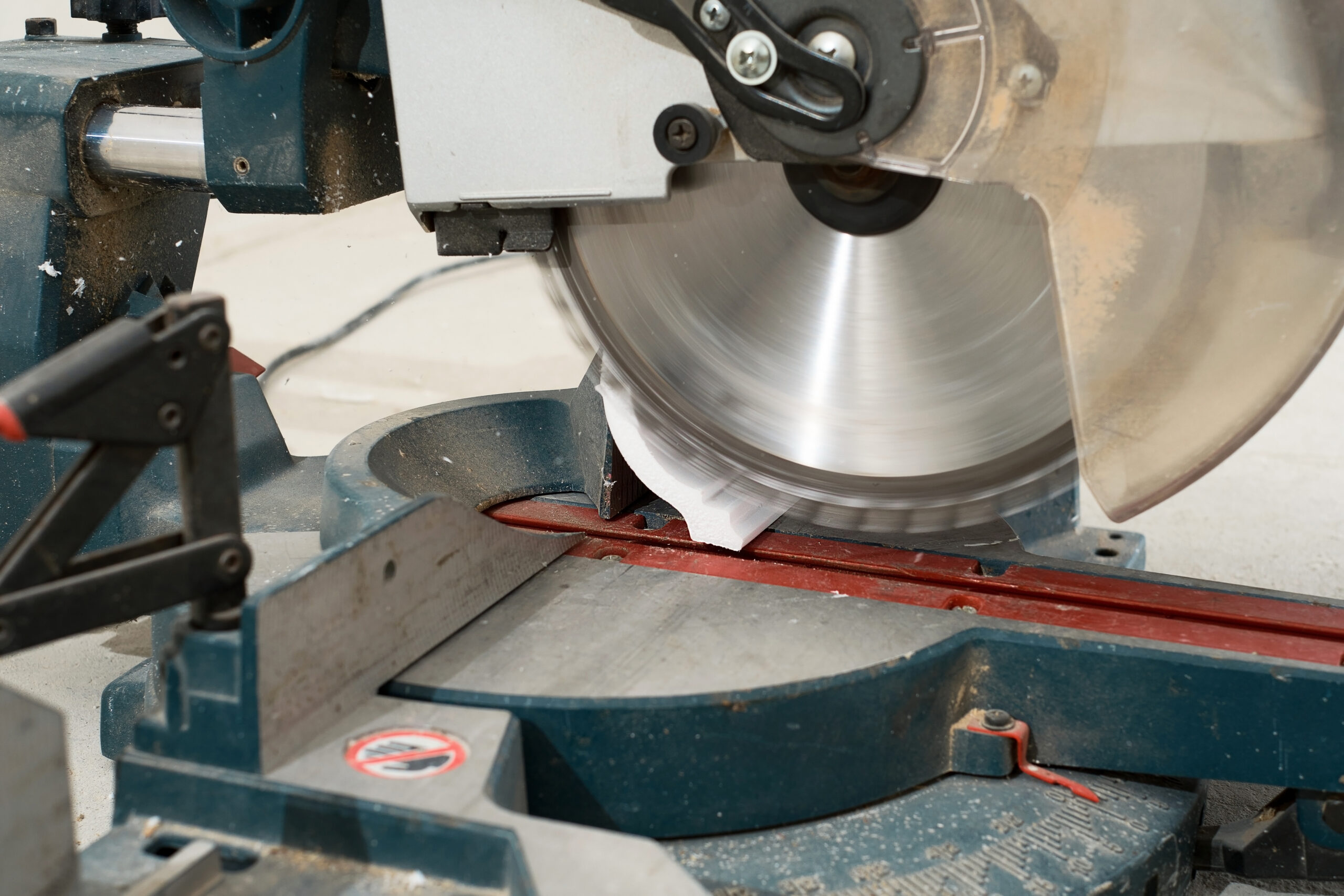 CNC Cutting Tool Guide: Types, Selection & Best Practices