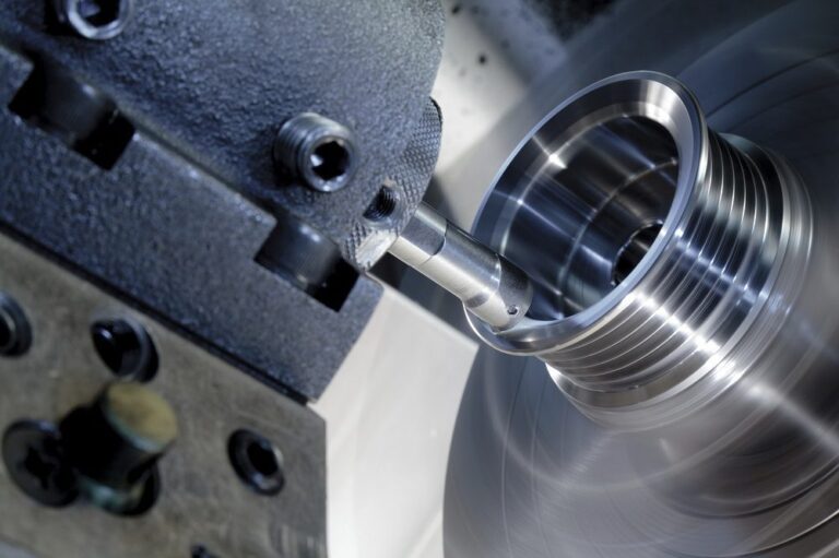 Hole & Thread Design Guide for CNC Machining | Manufyn
